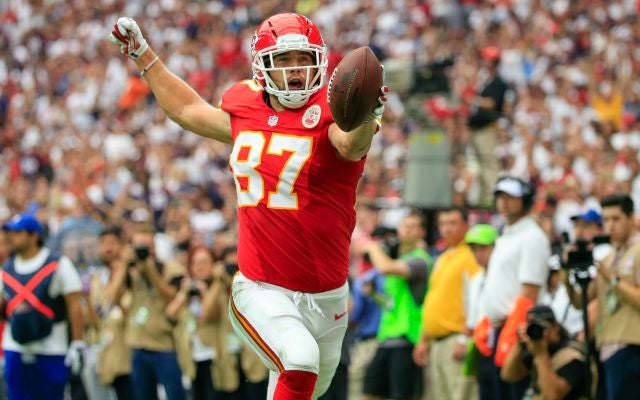 Travis Kelce's TD punch inspired by Donkey Kong in 'Super Smash Bros ...