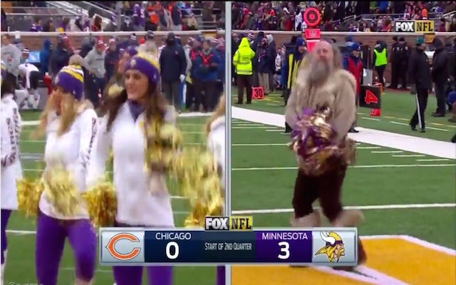 WATCH: Ragnar the Viking shows off cheerleading skills - CBSSports.com