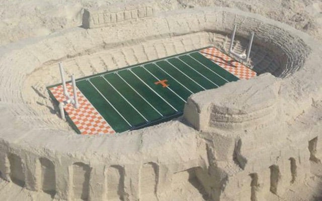 LOOK: Vols fan builds Neyland Stadium out of sand - CBSSports.com