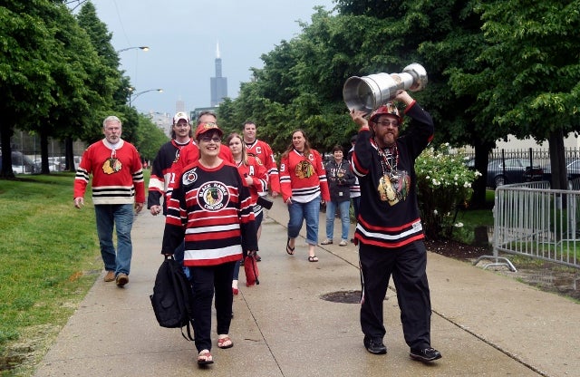 Blackhawks' success overwhelmingly impacting Illinois amateur hockey ...