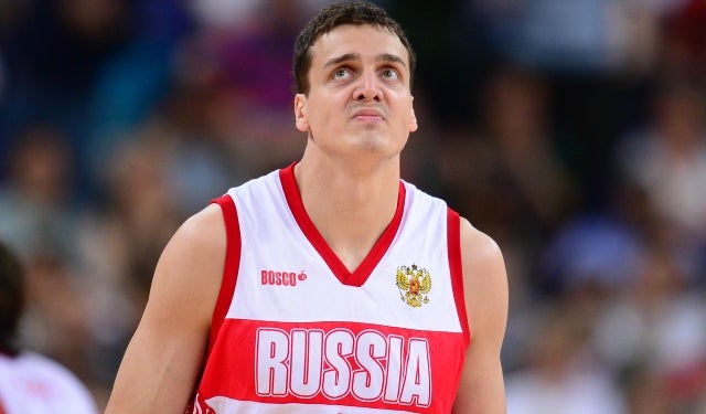 Reports: Cavaliers, center Sasha Kaun agree to two-year deal ...
