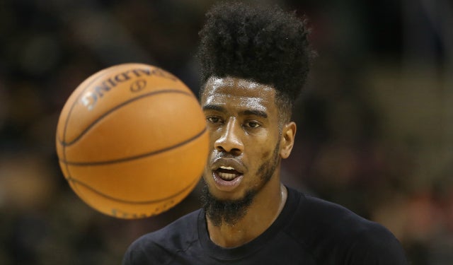 Cavaliers' Iman Shumpert (wrist) active, hopes to play Friday ...