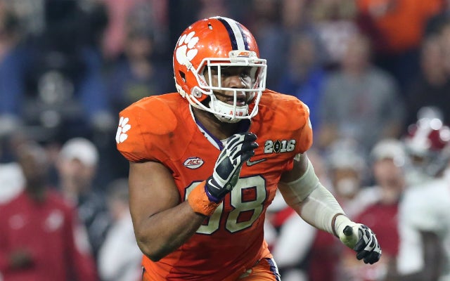 Titans add Kevin Dodd with the first of their three second-round picks ...