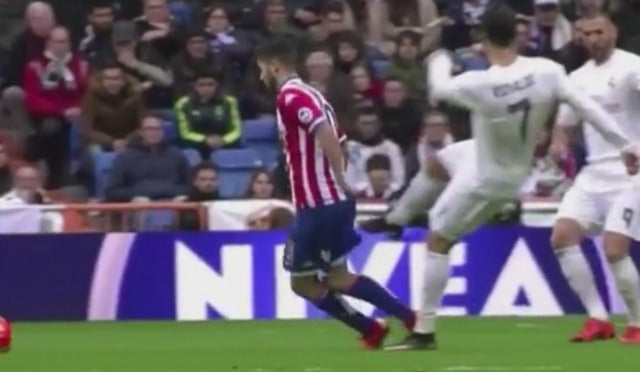 WATCH: Cristiano Ronaldo kicks a player violently from behind ...