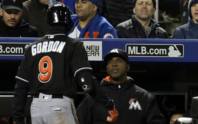 WATCH: Dee Gordon's 16-pitch battle vs. Mets ends successfully ...