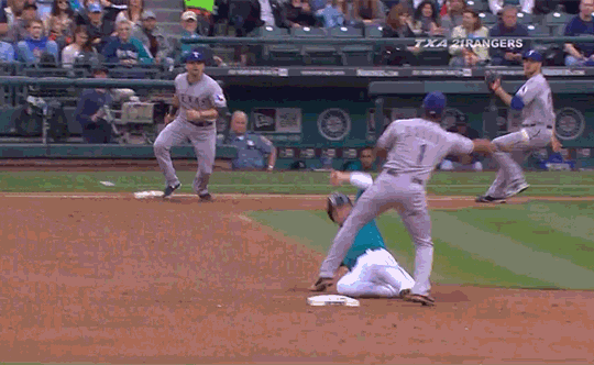 Is this the worst double play call in MLB history?