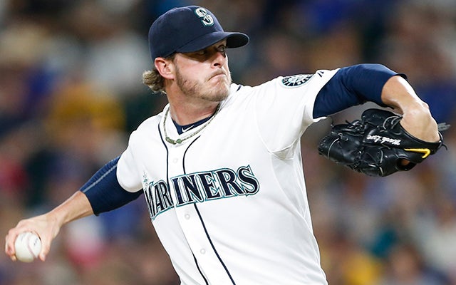 Blue Jays acquire reliever Mark Lowe from Mariners - CBSSports.com