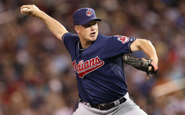 Indians place setup man Vinnie Pestano on DL with elbow tendinitis ...