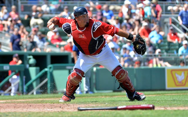 WATCH: Humberto Quintero makes perhaps the worst of all throws ...