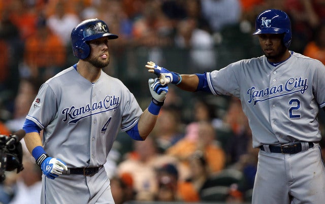 Royals stay alive with Game 4 comeback: Six things to know - CBSSports.com